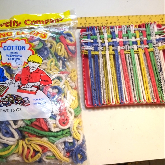 vintage kids crafts | Toys | Vintage Loom W Bag Of Loops Potholders Old ...